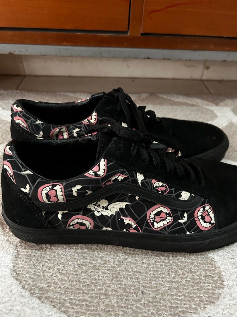 Vans Old Skool (Glow Frights), Men's Fashion, Footwear, Sneakers on ...