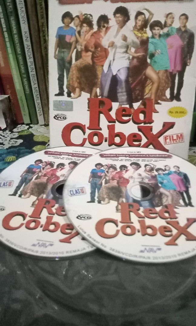 vcd moviE komedi Red CObeX, Musik & Media, CD, DVD & Lainnya di Carousell