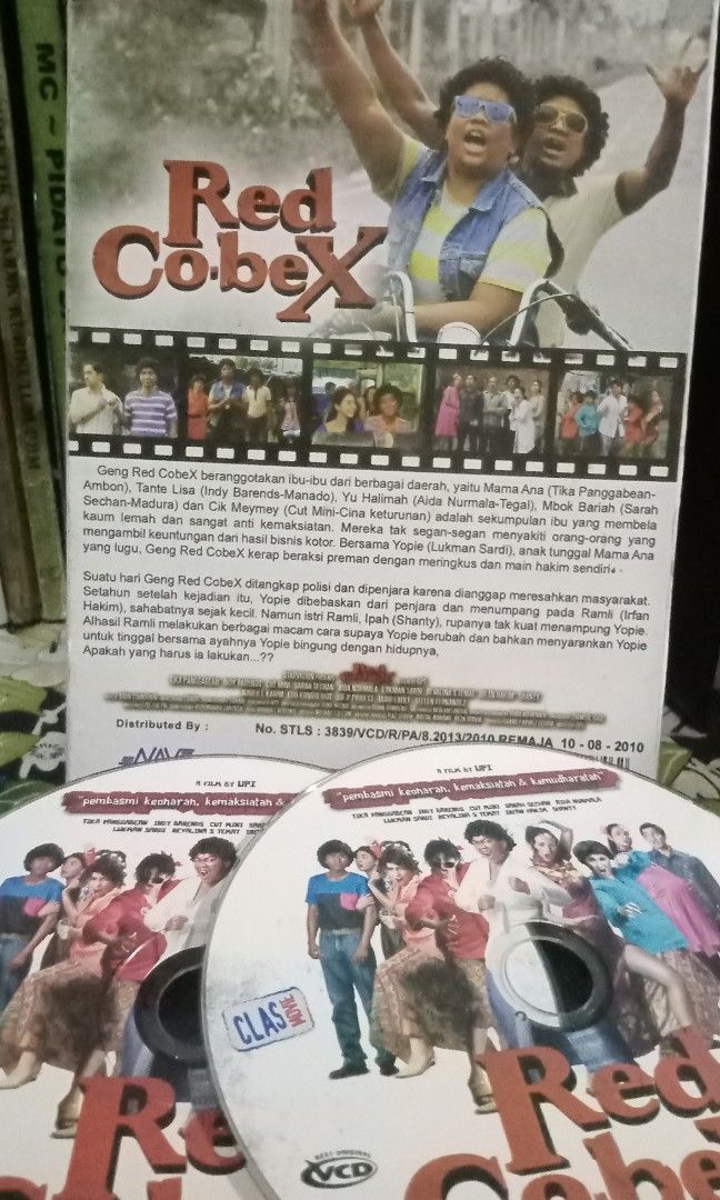 vcd moviE komedi Red CObeX, Musik & Media, CD, DVD & Lainnya di Carousell