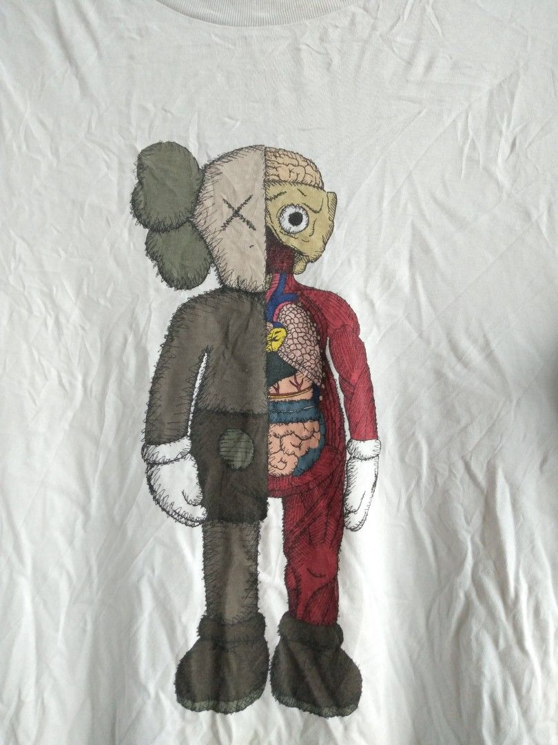 VINTAGE KAWS X UT, Men's Fashion, Activewear on Carousell