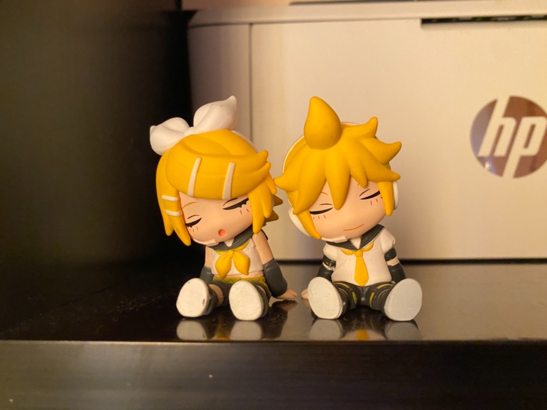 Vocaloid Kagamine Rin/Len figurines, Hobbies & Toys, Toys & Games on ...