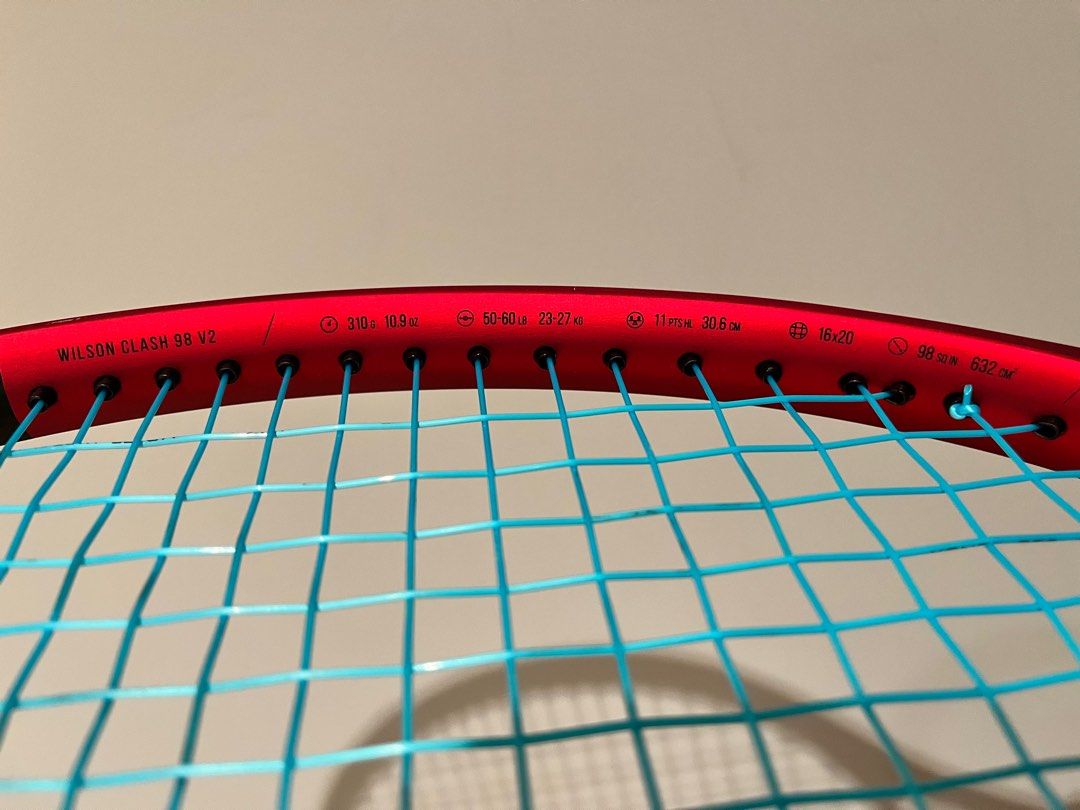 Wilson Clash 98 v2 L3 Grip, Sports Equipment, Sports & Games, Racket ...