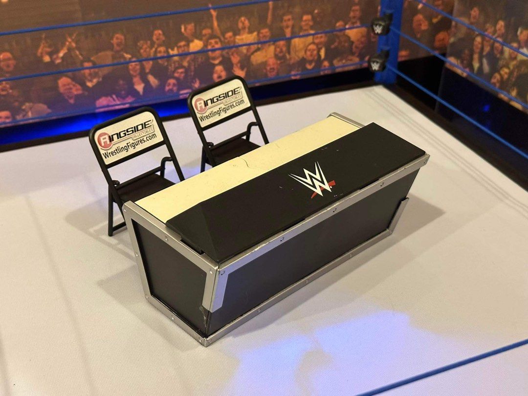 WWE Smackdown Elite Ring, Announcer Table and Chairs Set, Hobbies ...