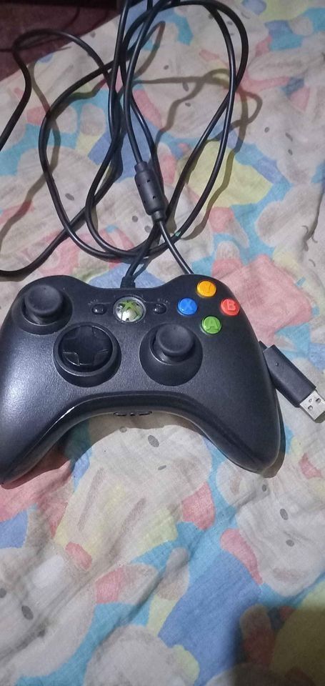 Xbox 360 Controller (Wired) (Not Orig.), Video Gaming, Gaming Accessories, Controllers on Carousell