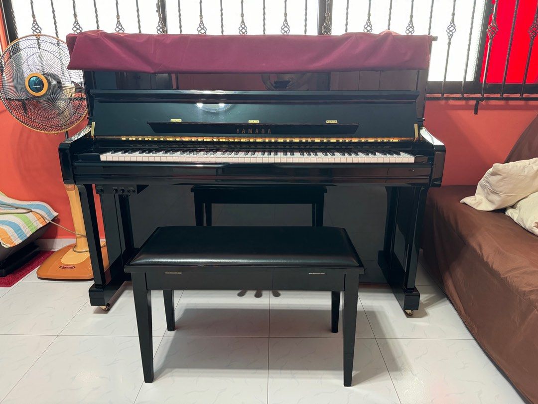 Yamaha U1J PE Silent Black Upright Piano, Hobbies & Toys, Music & Media, Musical Instruments on ...