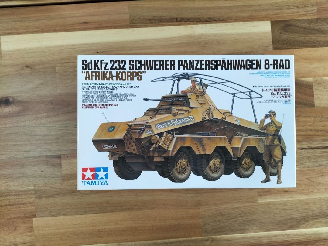1/35 German 8-Wheeled Heavy Armored Car Sd.Kfz.232 "Africa-Corps ...