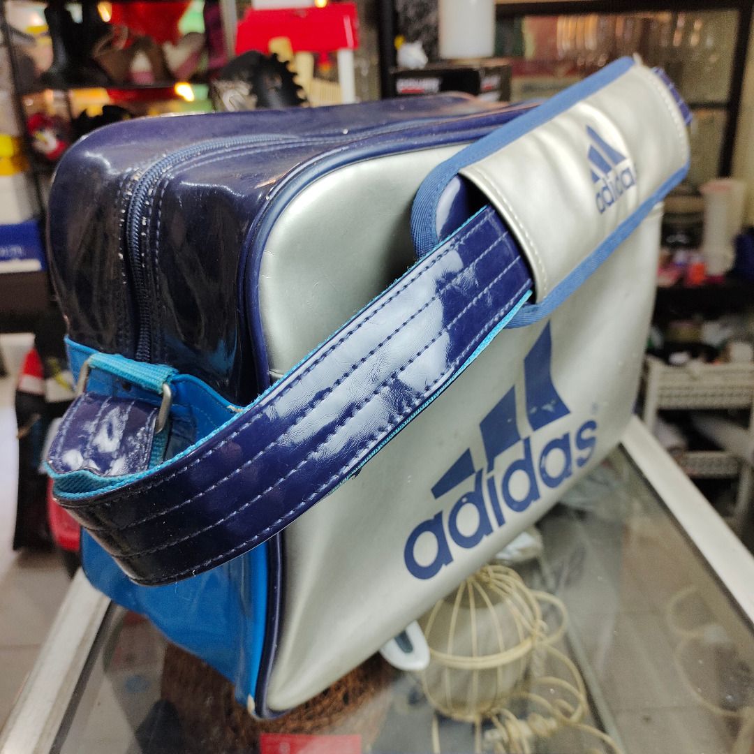 Adidas Square Enamel Shoulder-S,12L / Tas Olahraga Enamel 36cm x 25cm,T ...