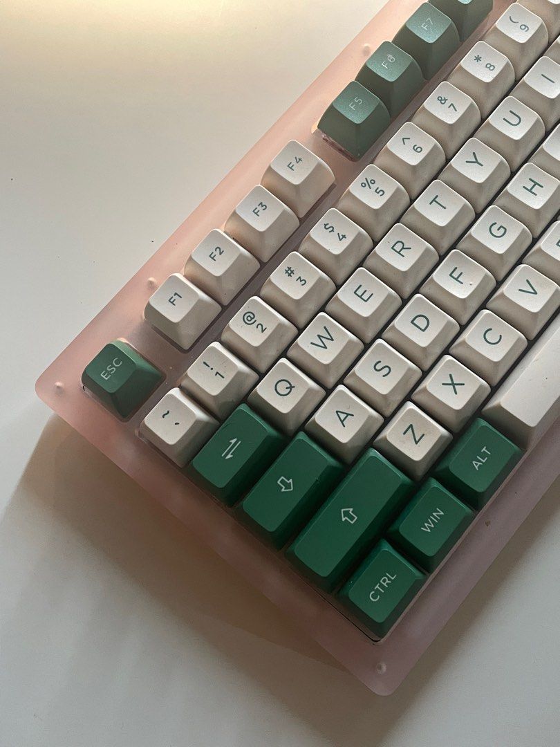 Akko matcha green and pink acr75 rgb keyboard, Computers & Tech, Parts ...