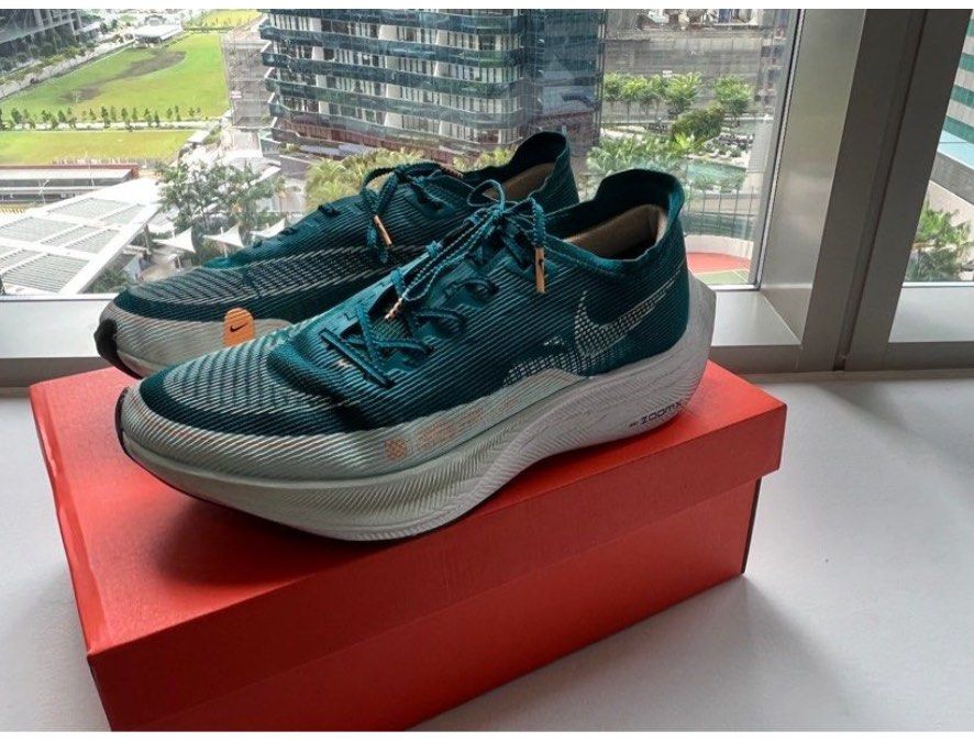 Authentic Nike Vaporfly2, Men's Fashion, Footwear, Sneakers on Carousell