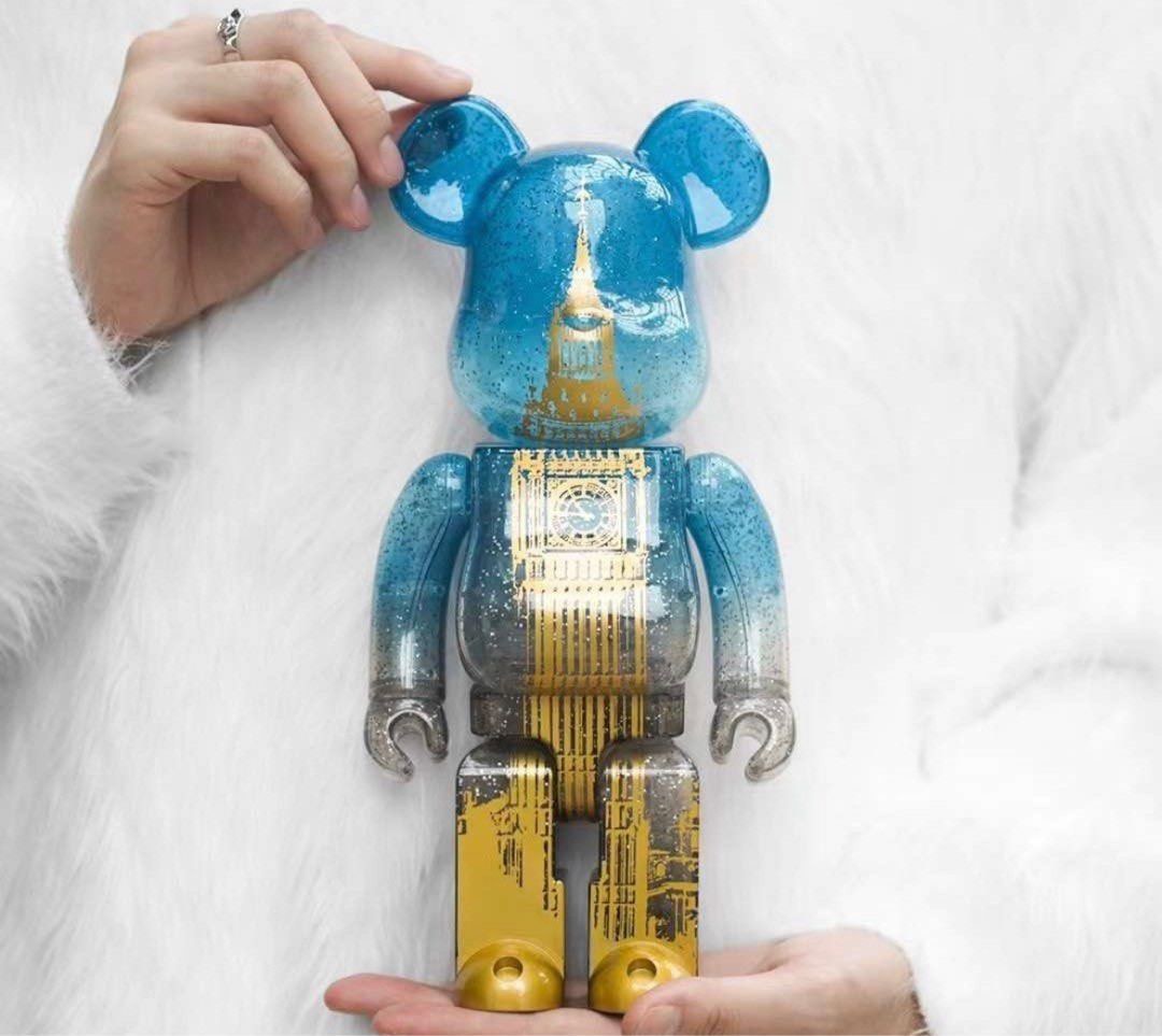 Bearbrick big ben 100 &400, 興趣及遊戲, 玩具 & 遊戲類 - Carousell