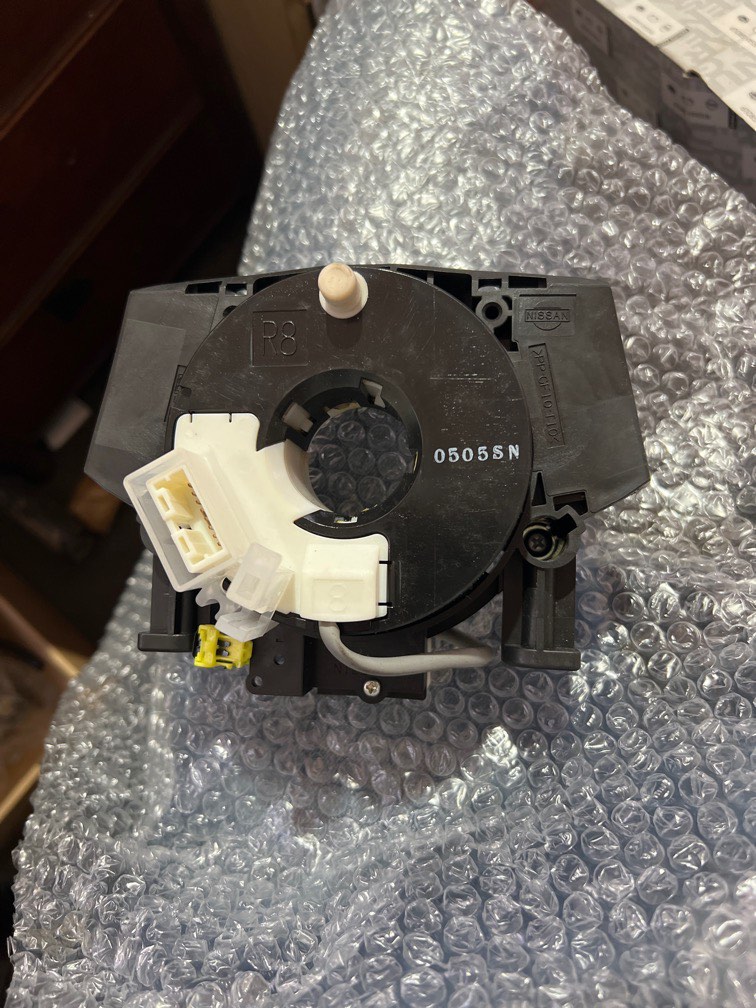 BODY, COMBINATION SWITCH Genuine Nissan (B5567JS40A), Car Accessories ...