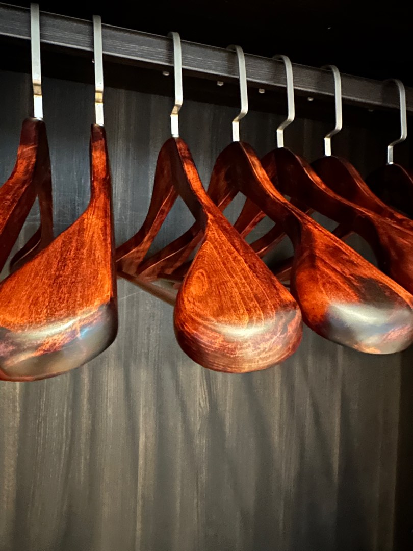 Broad-shouldered, old school, log natural coloured suit / clothes ...