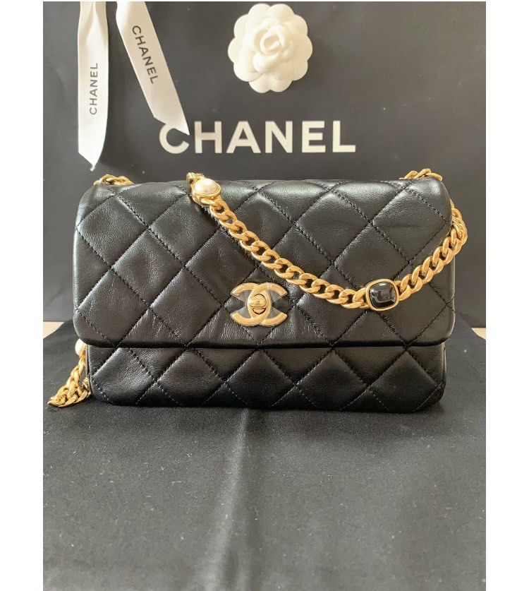 Chanel Mini cf 22B classic flap mini 22b, 名牌, 手袋及銀包 - Carousell