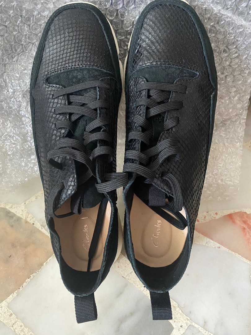 Clark US9/ UK7, Women's Fashion, Footwear, Sneakers on Carousell