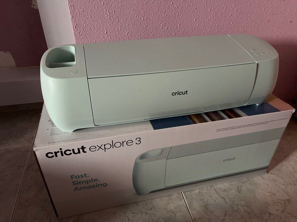 Cricut Explore 3 - 2X Faster DIY Cutting Machine for all Crafts ...