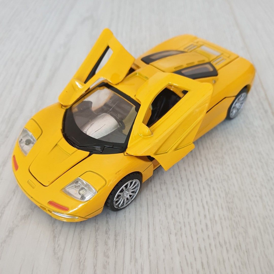 Diecast Singing Car - Can Sing 2 Korean Songs ( Oppa Gangnan Style ...