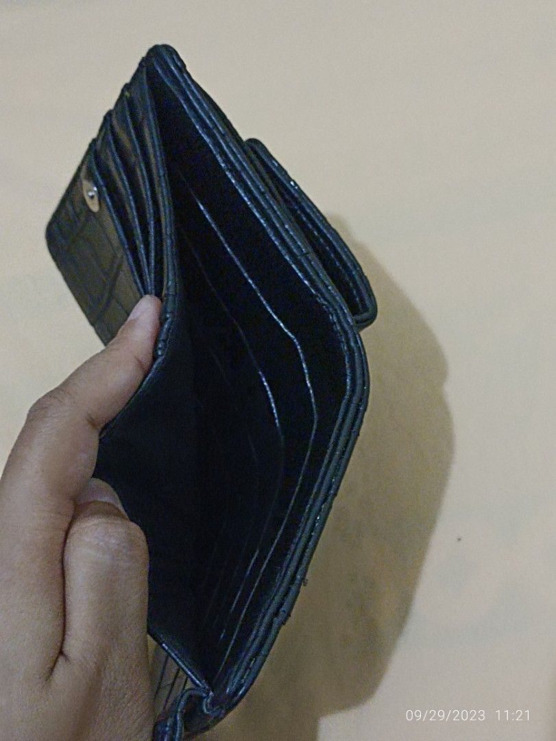 dompet yujin by selusa.id, Fesyen Wanita, Tas & Dompet di Carousell