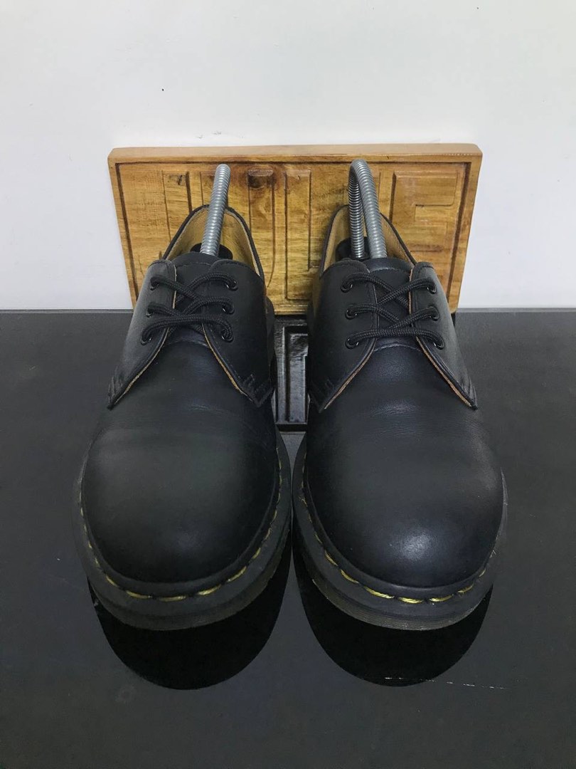 DR MARTENS 1461 / Uk 6, Men's Fashion, Footwear, Boots on Carousell