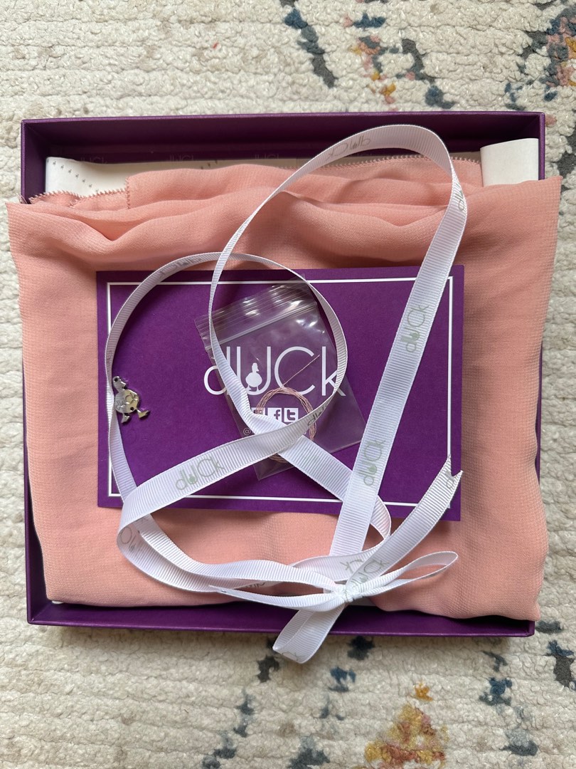 dUCk Shawls, Women's Fashion, Muslimah Fashion, Hijabs on Carousell