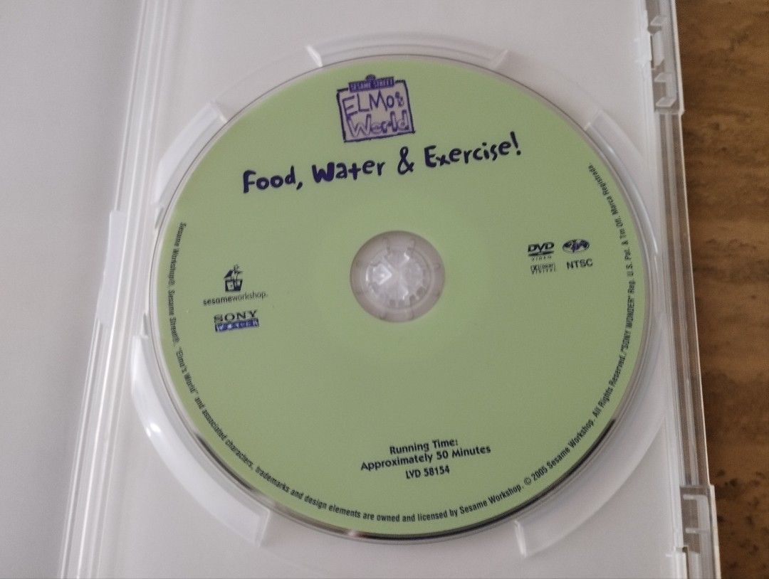 Elmo's World - Food, Water & Exercise DVD, Musik & Media, CD, DVD ...