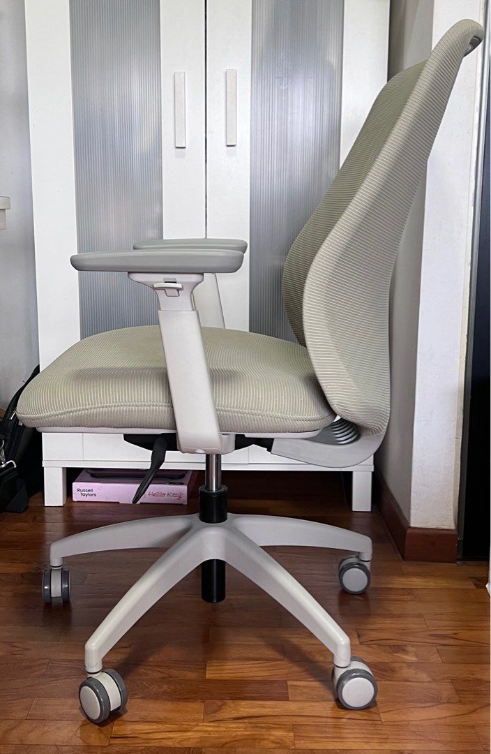 Ergonomic home/office chair, Furniture & Home Living, Furniture, Chairs on Carousell
