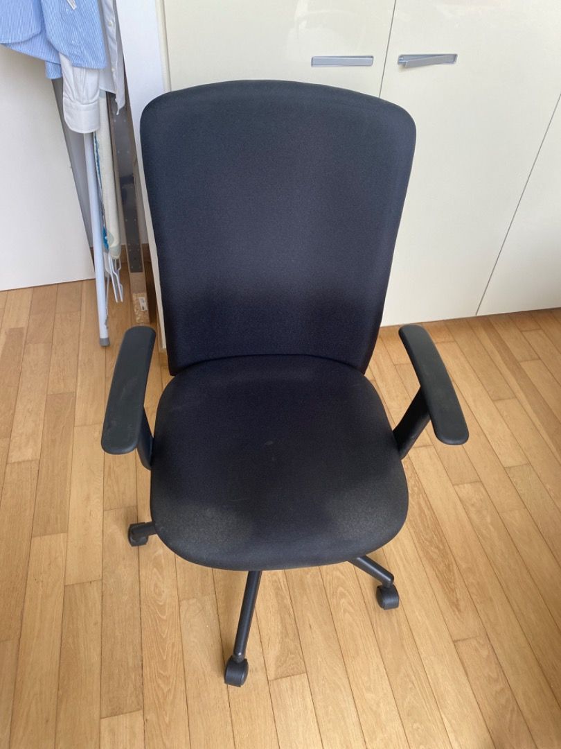 Free Office chair, Furniture & Home Living, Furniture, Chairs on Carousell