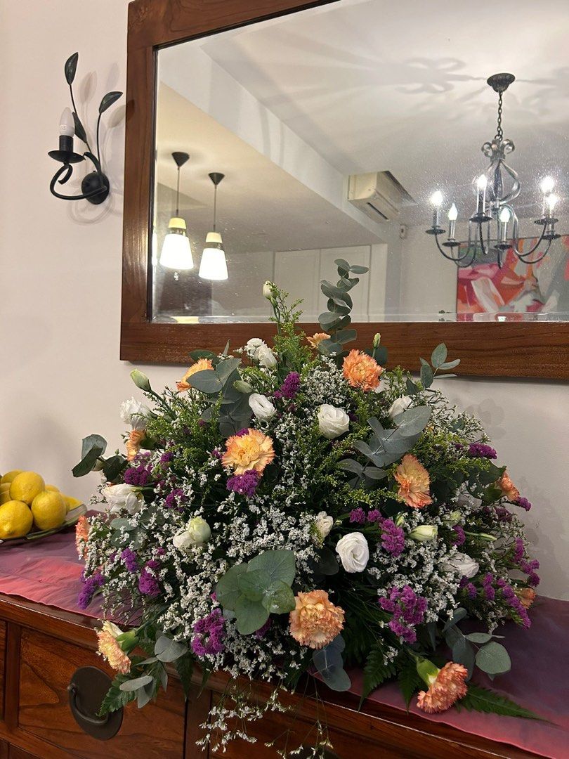 Fresh round flower arrangement, Hobbies & Toys, Stationery & Craft ...