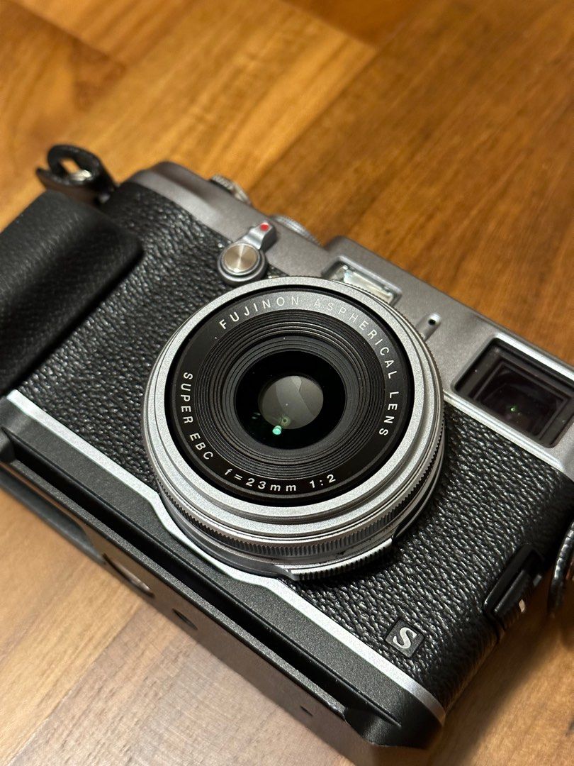 Fujifilm X100s, Photography, Cameras on Carousell