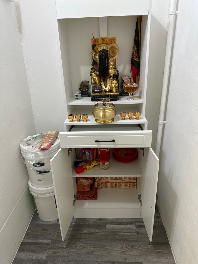 God table, Furniture & Home Living, Furniture, Other Home Furniture on ...