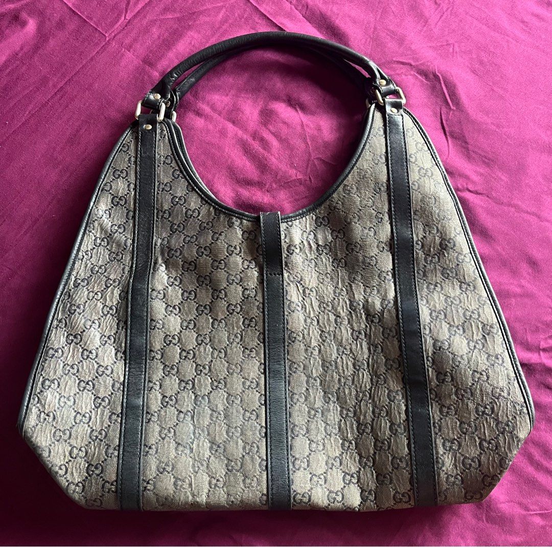 Gucci hobo bag on Carousell