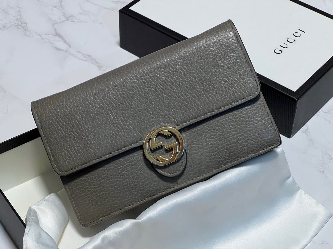 GUCCI interlocking WOC wallet on chain grey, 名牌, 手袋及銀包 - Carousell
