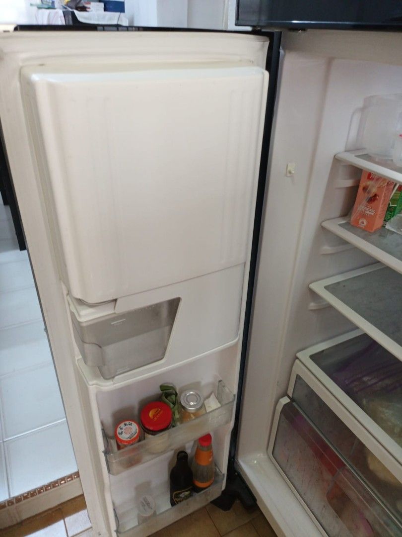 Hitachi Fridge with Water Dispenser, TV & Home Appliances, Kitchen ...