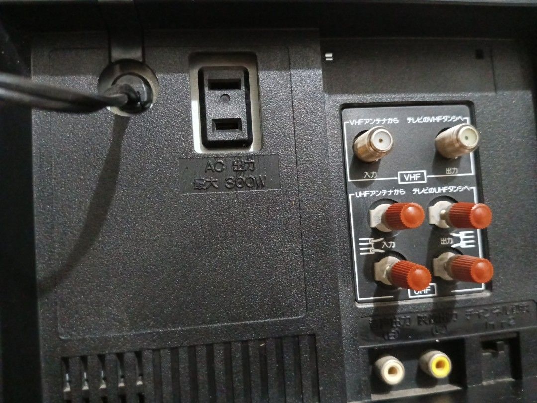 HITACHI Video Deck Vt-35 VHS mastacs 3Head | Made in Japan | Power on ...