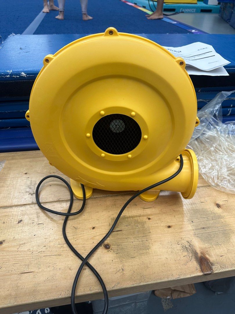 Industrial bouncy castle air blower, 家庭電器, 其他家庭電器 - Carousell