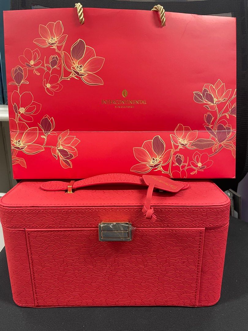 Intercontinental mooncake box, Furniture & Home Living, Kitchenware ...