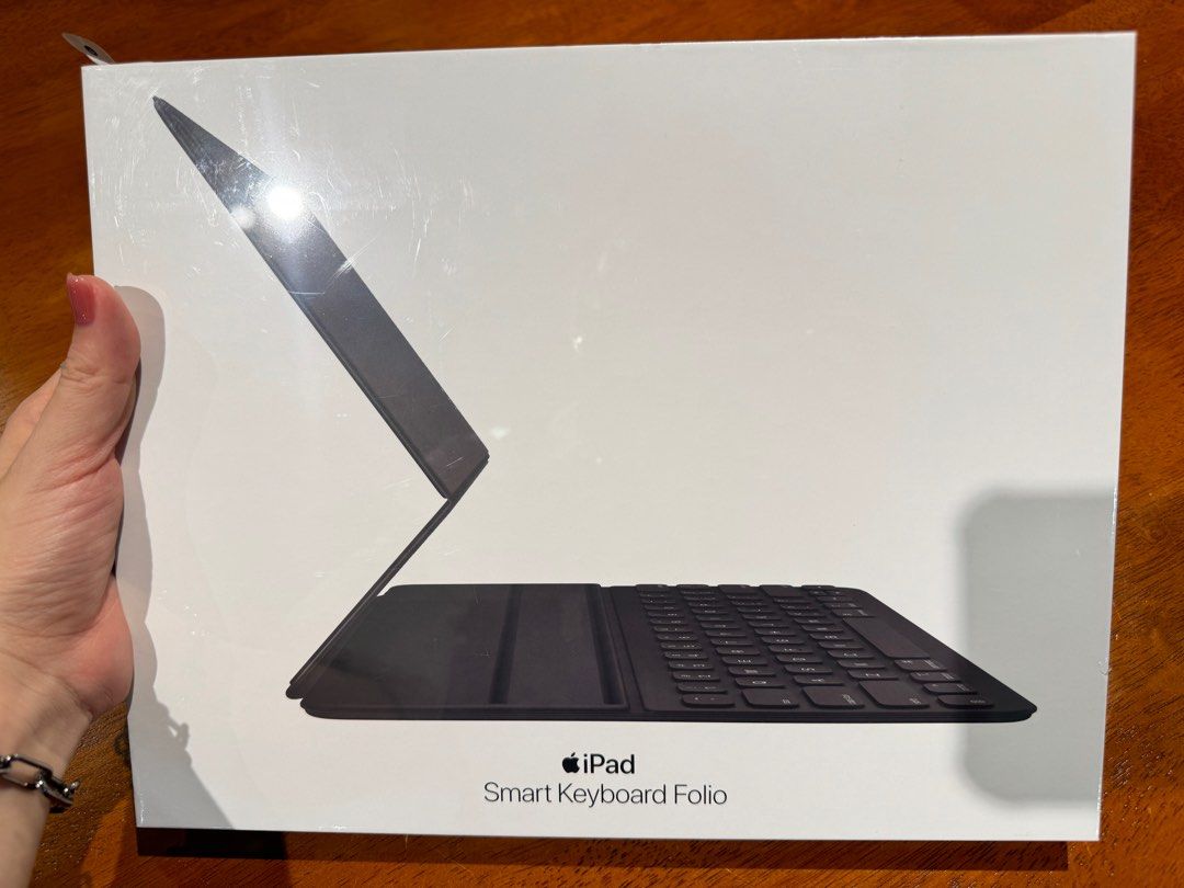 iPad 12.9Inch Smart Keyboard, Mobile Phones & Gadgets, Mobile & Gadget ...