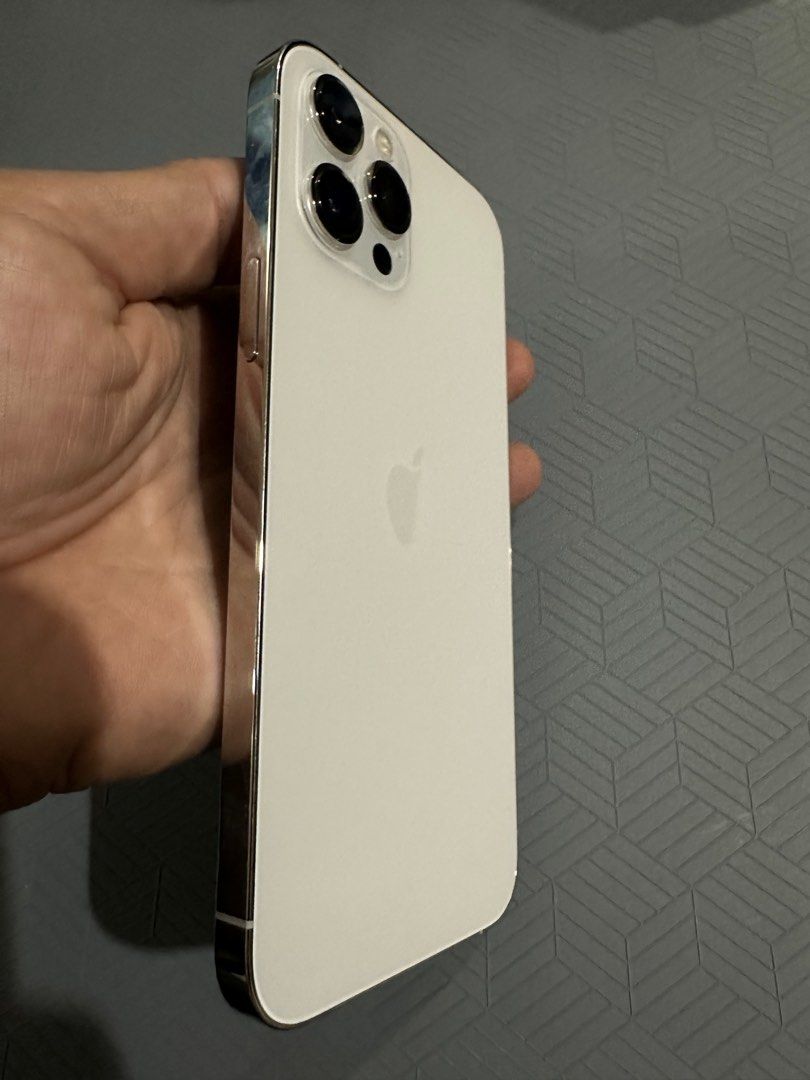 iPhone 12 Pro Max (Silver) 256gb, Mobile Phones & Gadgets, Mobile ...