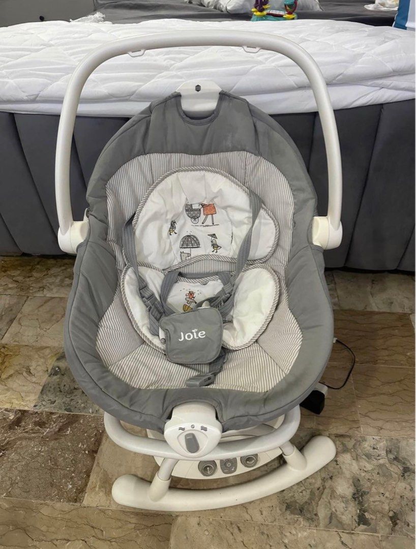 Joie Sansa 2in1 Rocker Swing, Babies & Kids, Baby Nursery & Kids ...