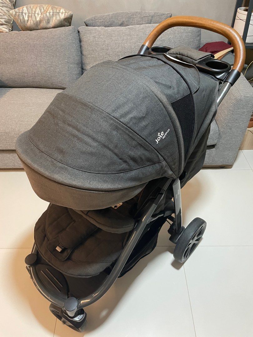 Joie signature stroller, Babies & Kids, Going Out, Strollers on Carousell