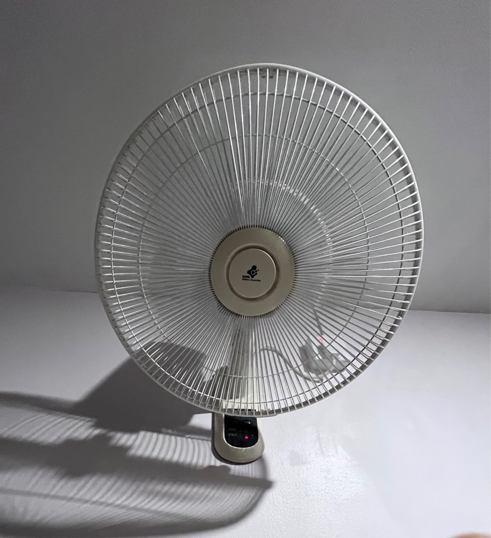 KDK 16 Inches M40CS Wall Fan, Furniture & Home Living, Lighting & Fans ...