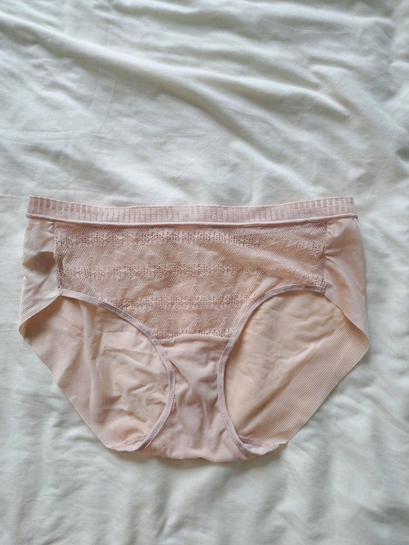 Korean bra set, Women's Fashion, New Undergarments & Loungewear on ...