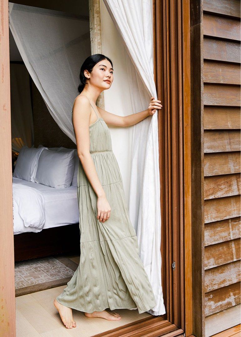 (L) Love Bonito LB Charlotta Tiered Crinkled Maxi Dress in Sage Green ...