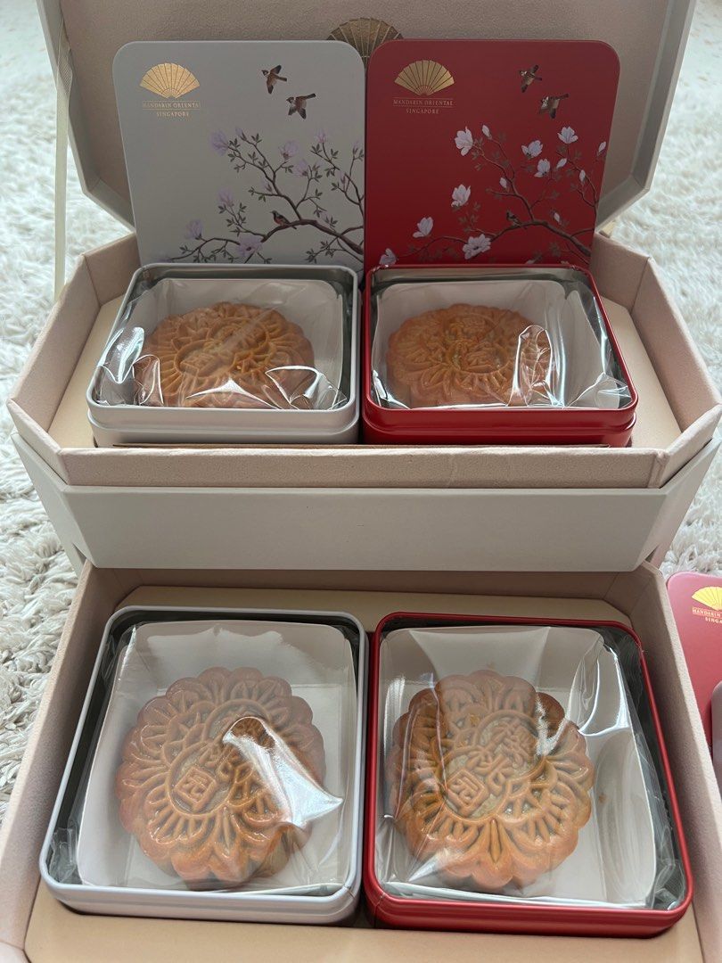 MANDARIN ORIENTAL MOONCAKES Pomelo Set, Food & Drinks, Gift Baskets ...