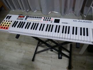 M-AUDIO Code Series White 61 Key MIDI Keyboard Controller, Hobbies ...