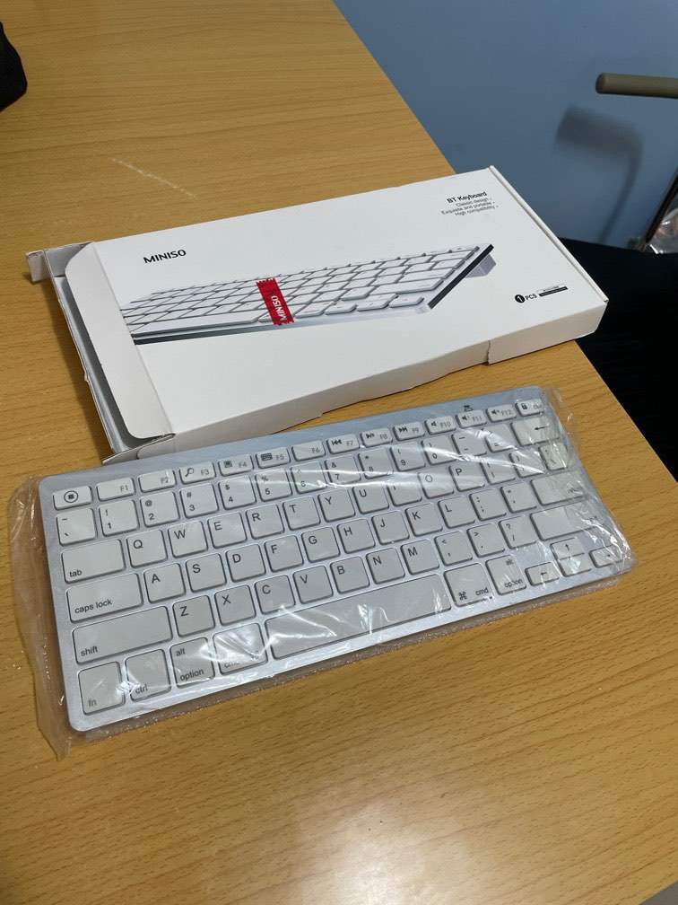 Miniso Bluetooth keyboard, 電腦＆科技, 電腦周邊及配件, 電腦鍵盤及相關產品 - Carousell