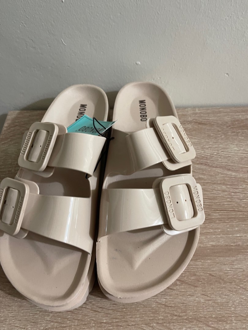 Monobo Super Jello Size 7, Men's Fashion, Footwear, Slippers & Slides ...