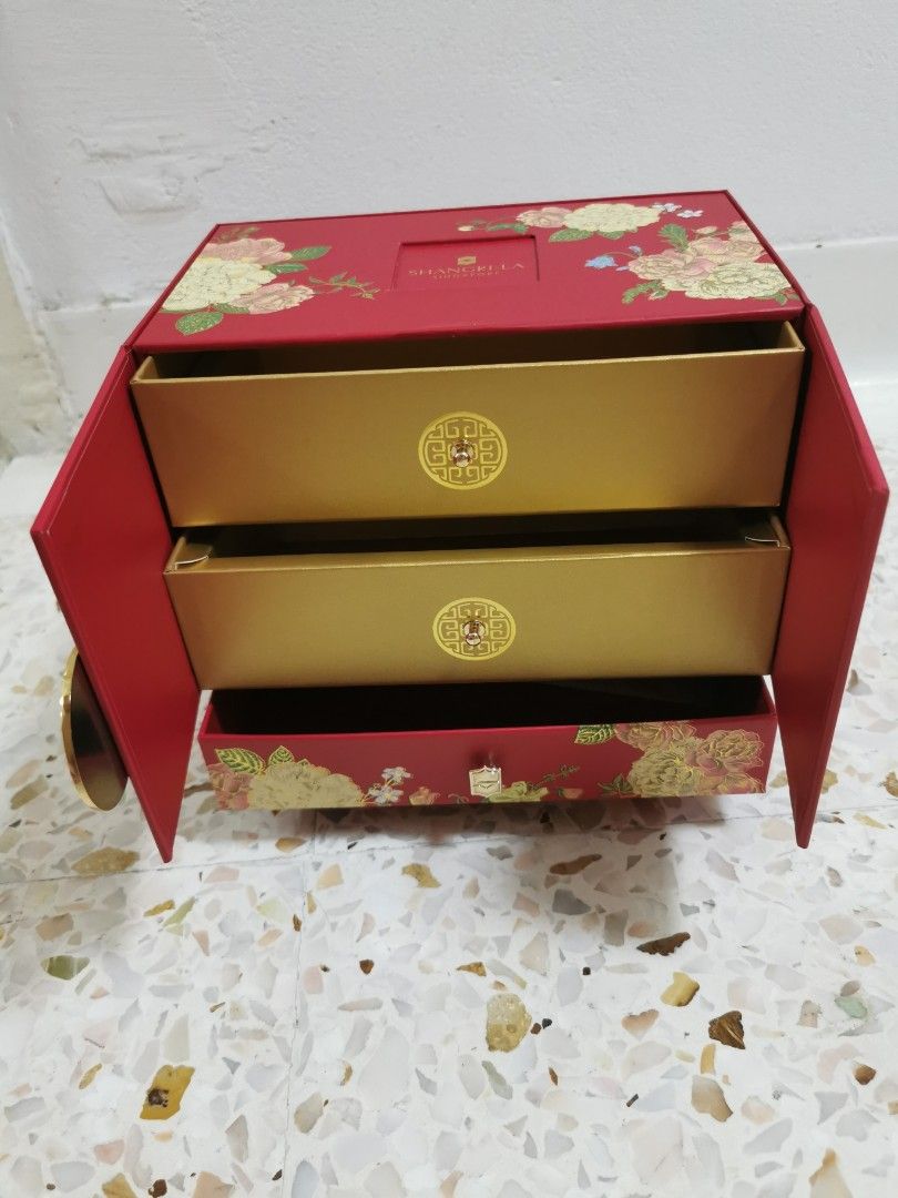 Mooncake jewelry box, Furniture & Home Living, Home Decor, Other Home ...