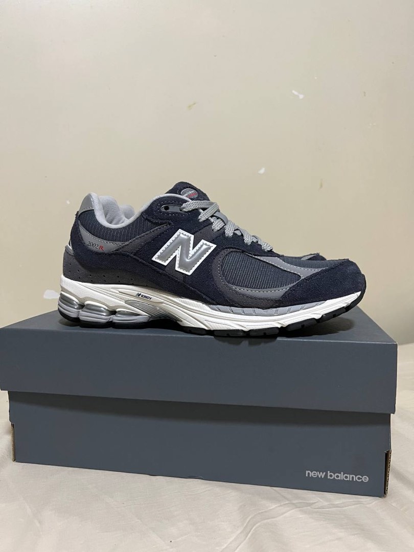 NB 2002R US 8, Men's Fashion, Footwear, Sneakers on Carousell