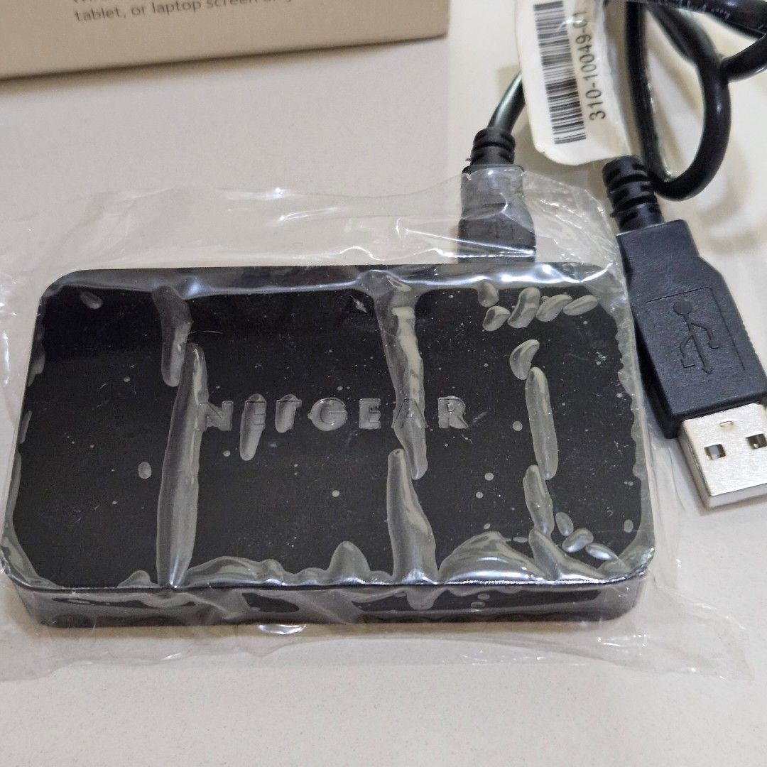 NETGEAR Push2TV Wireless Display HDMI Adapter with Miracast (PTV3000), TV & Home Appliances, TV ...