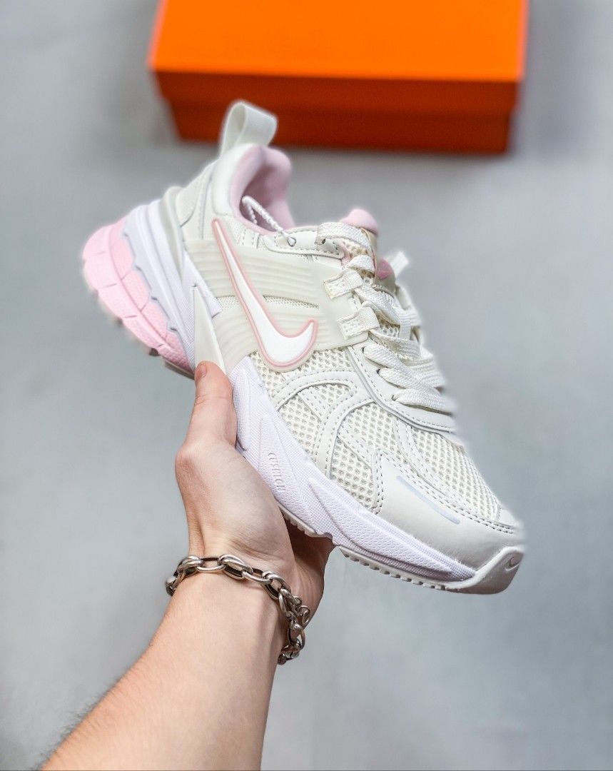 NIKE ZOOM RUNTEK ORIGINAL, Fesyen Wanita, Sepatu di Carousell